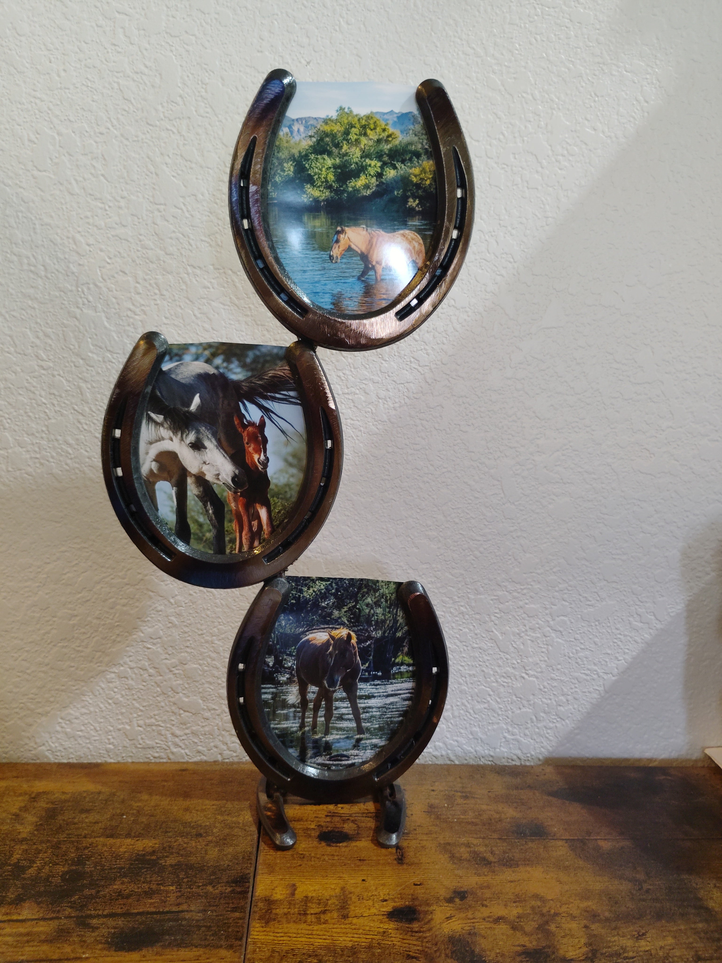 Horseshoe Picture Frame - ( 3 picture vertical version) – GC-Ironworks